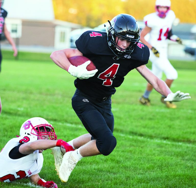 Spring Grove gridders restocking line again - Fillmore County Journal